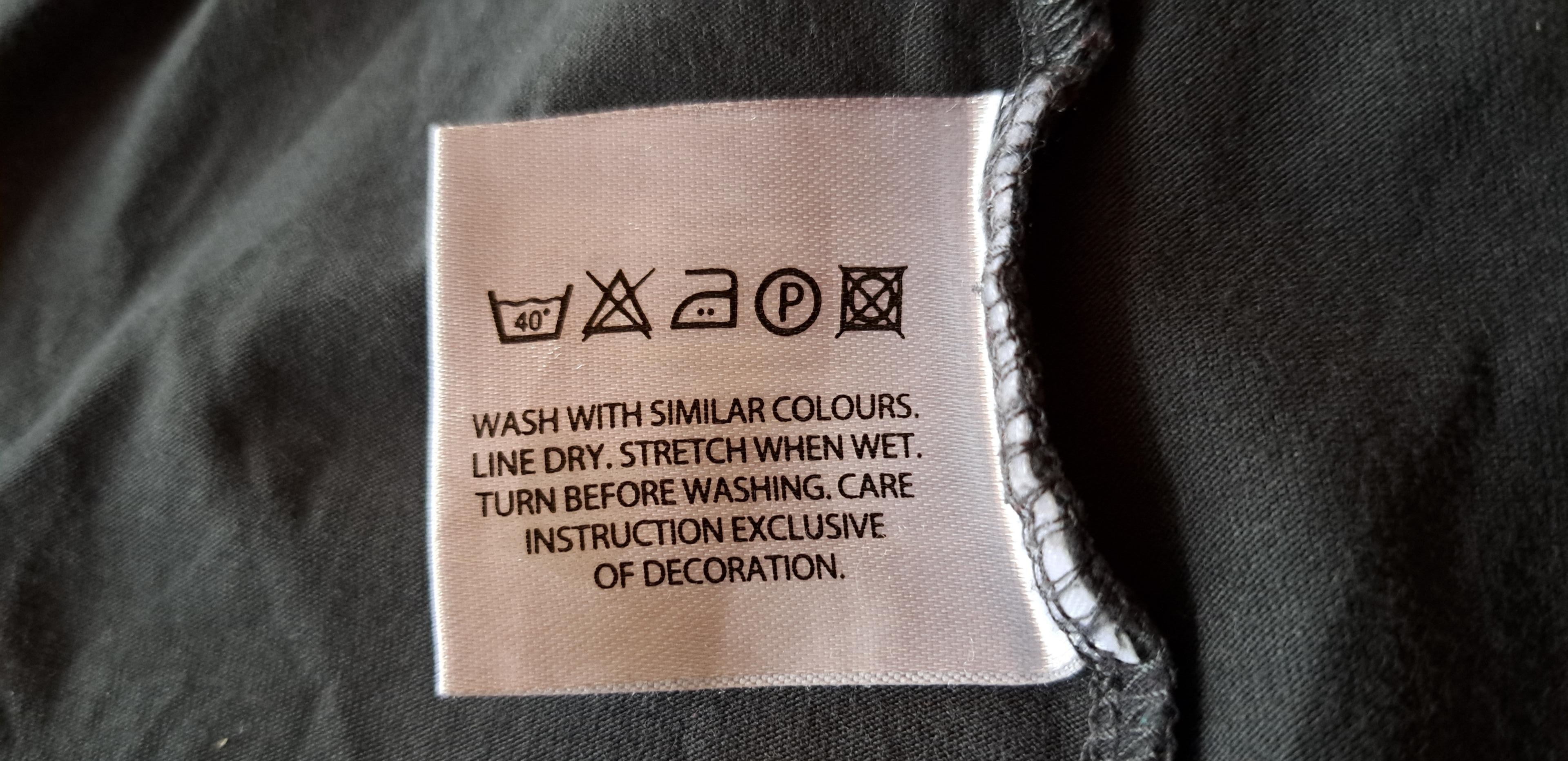 Waschanleitung | New Wave Group SA